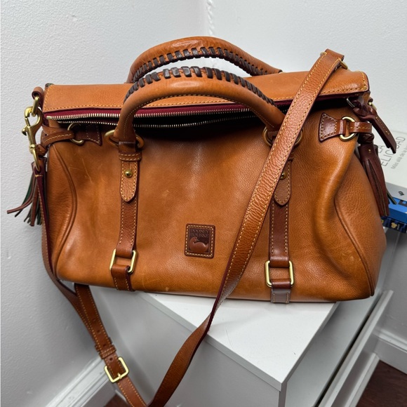 Dooney & Bourke | Bags | Dooney Bourke Tan Shoulder Bag With Gold ...